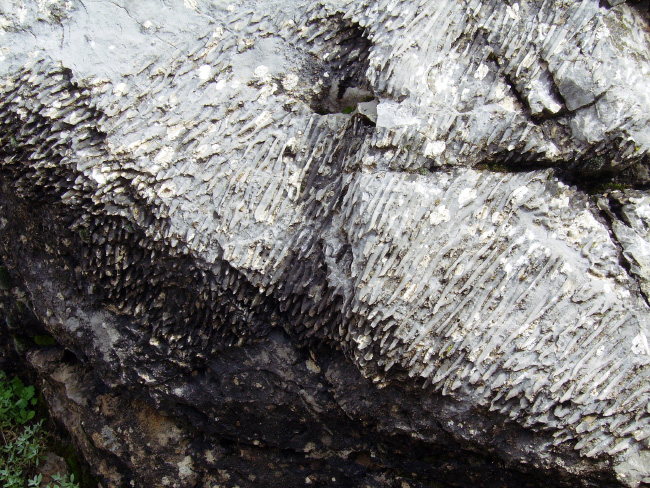 SENTIERO GEOLOGICO INGHIOTTITOIO DELLA BATTAGLIETTA - PORTELLA COLLA ...